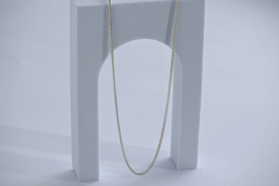 Men Chain – Sarwana